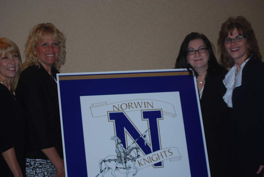 NSHOFvolleyball101713