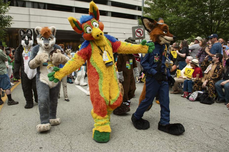 PTRLOFURRIES10070316