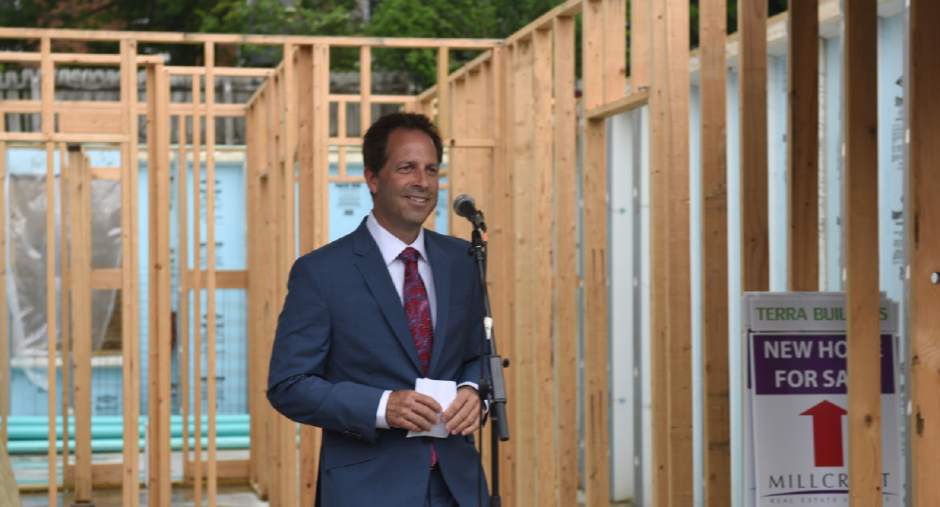 PTRREHITECKHOME02062115