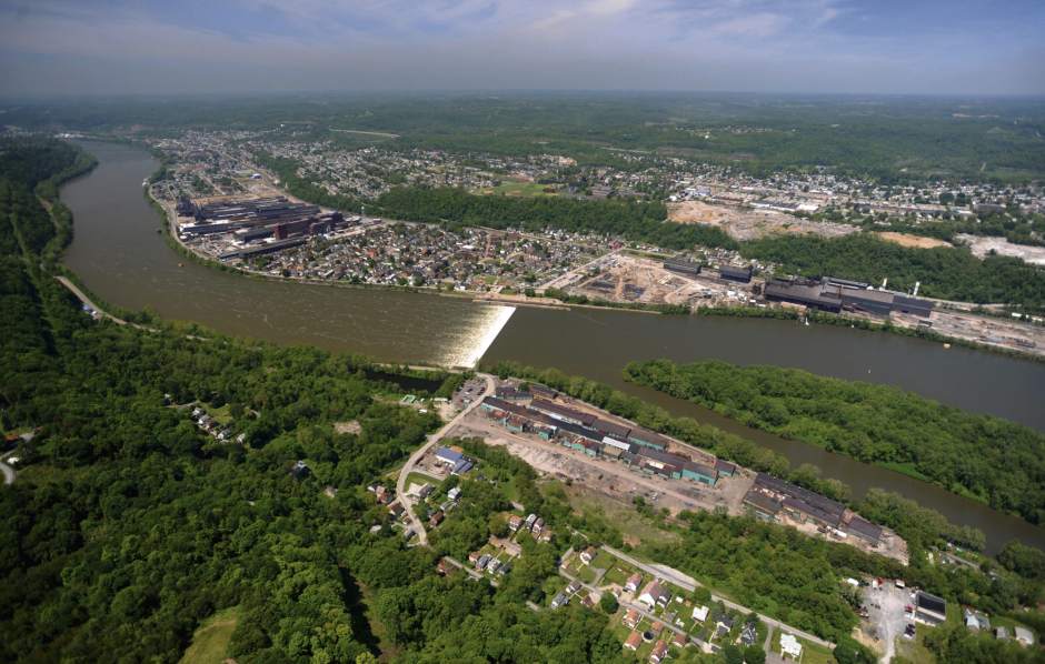 VNDLocksAndDams8022617