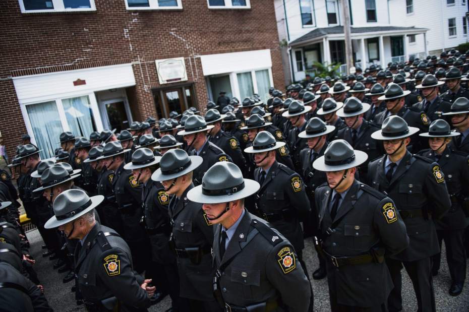 gtrtrooperfuneral2071817