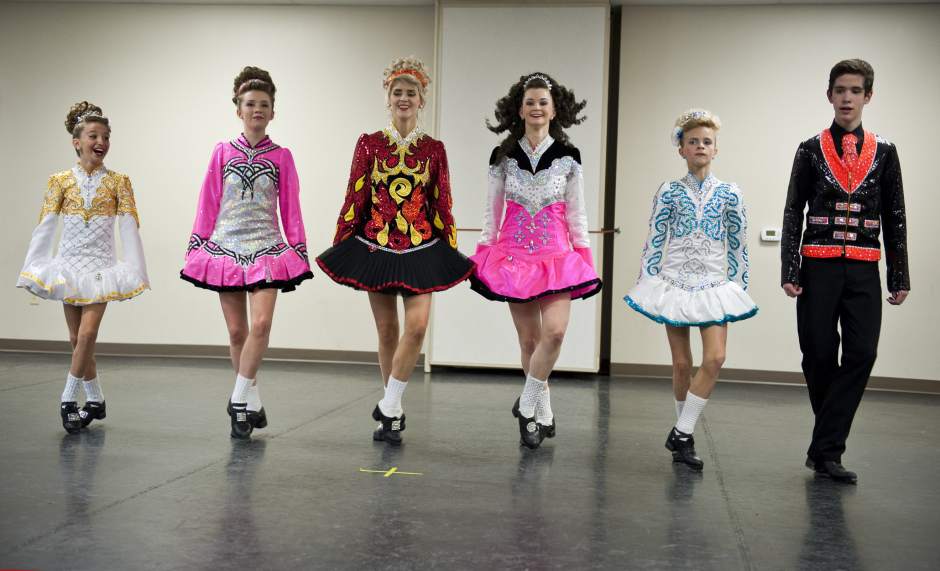 ptrlivirishdance1040814