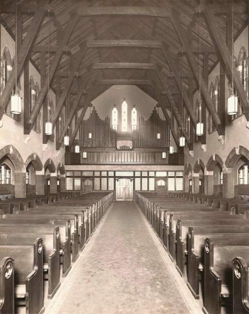 ptrlivmotherhouse10030916