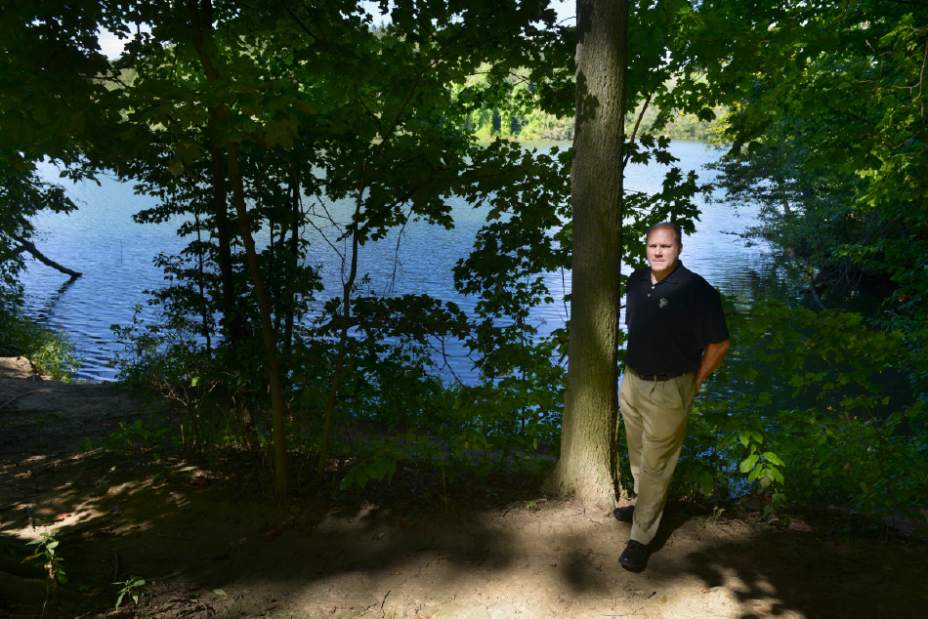 ptrpeterslake2091114