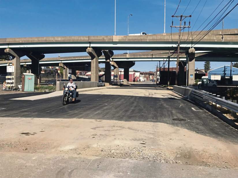 vndFourthAveBridgeOpen2100317