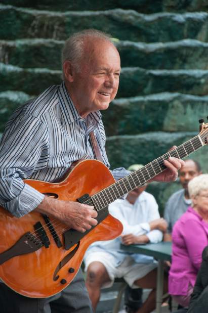 vndLIVmassofhopeNEGRI102416