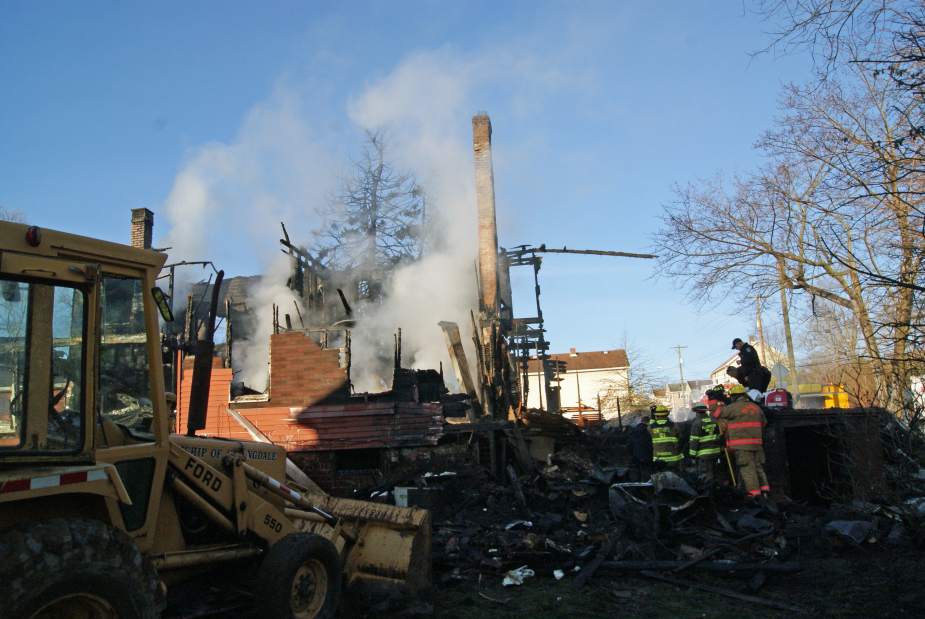 vndspringtwpfire03041017