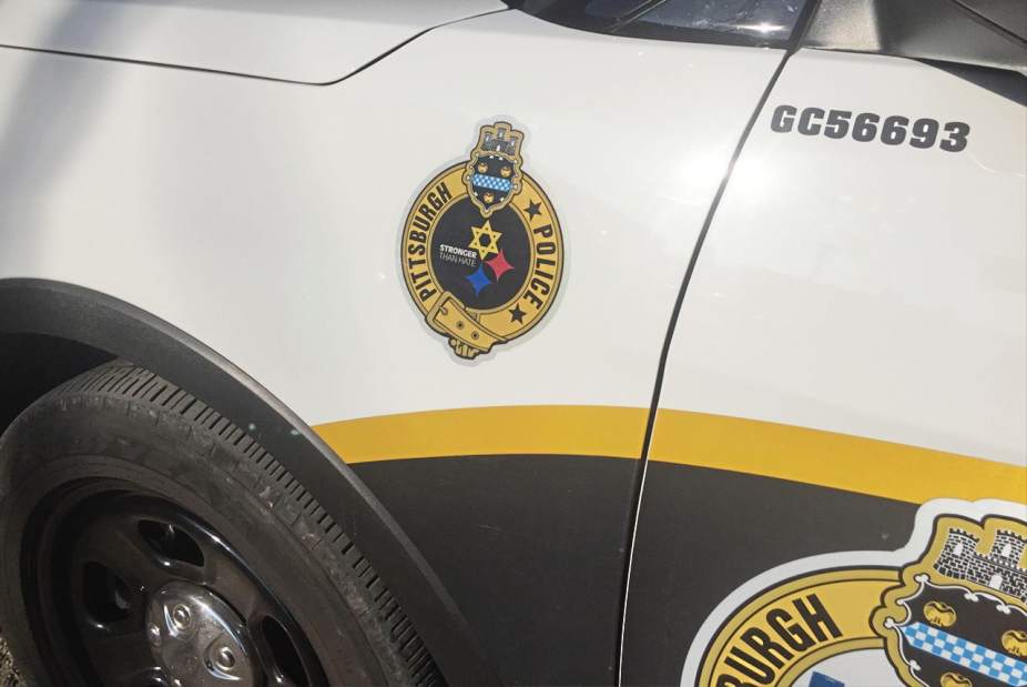 530131pittsburghpolicehatedecal01