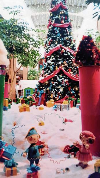 563762gtrGreengateXmas6a122518