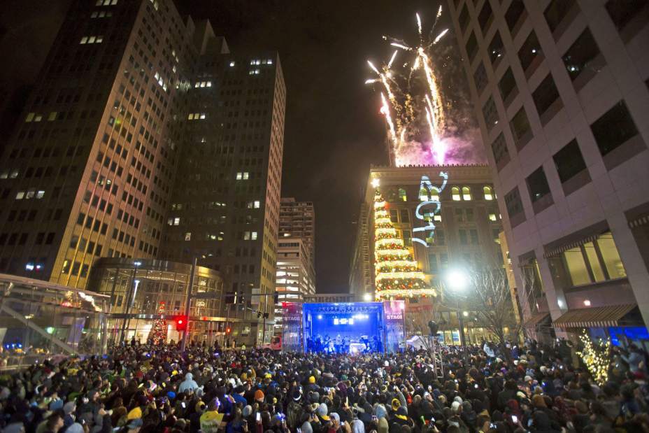 590952PTRFIRSTNIGHTPGH0RA120418