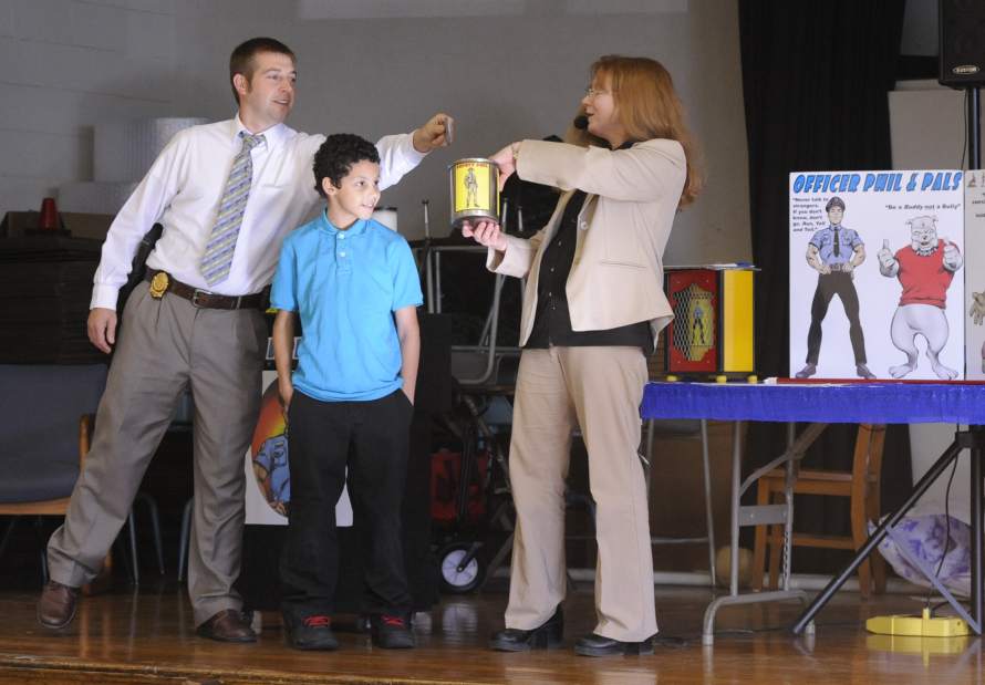 DNMASDofficerphil3110913jpg