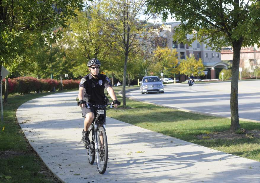 DNPRIDE13bikelanes2102513jpg