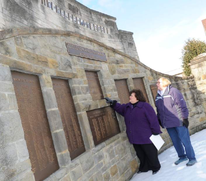 DNWarMemorials1020615jpg