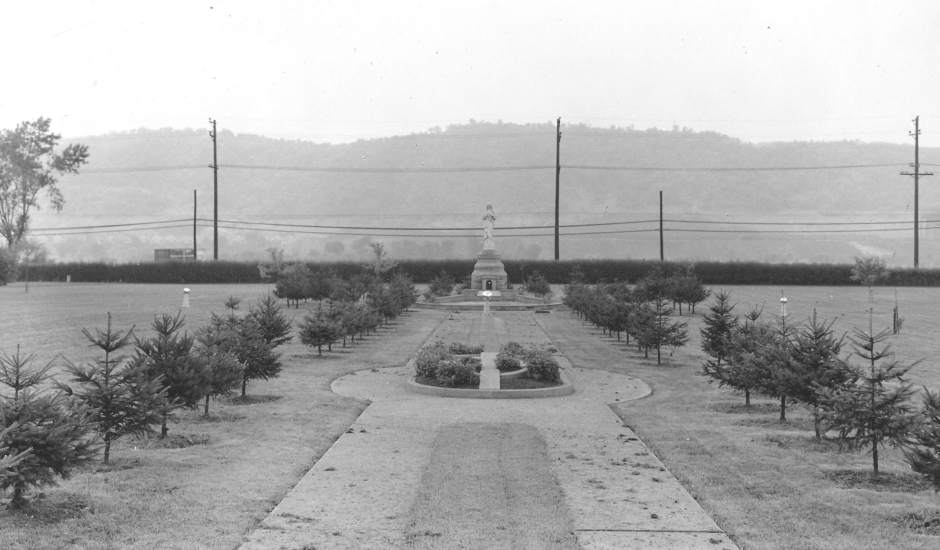 ptrbadensisters3061115jpg