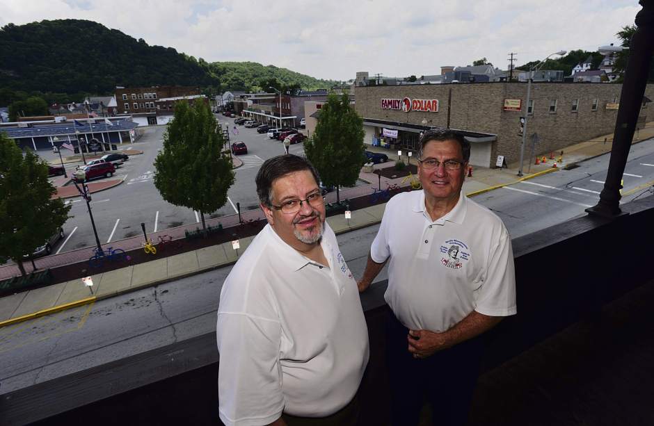 vndapollomayors01062716jpg